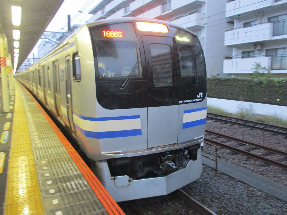 マリオ💉💉💉 on Twitter: "横須賀・総武快速線成田空港行きE217系Y-37編成+Y-131編成15両"