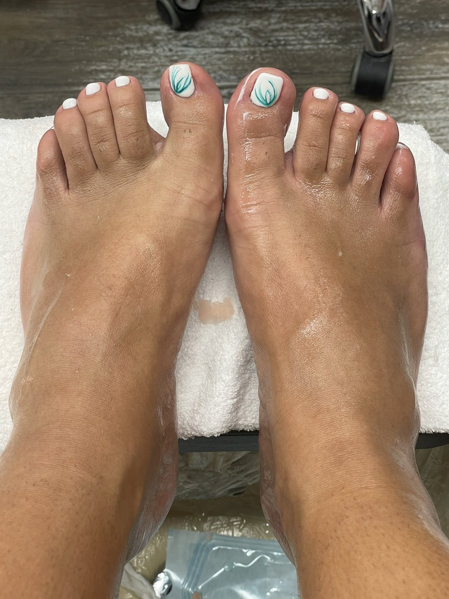 Nicole Fernandez On Twitter Ready For Florida 🤍💠 Freshpedi Pedicure Feet Foot Sissy