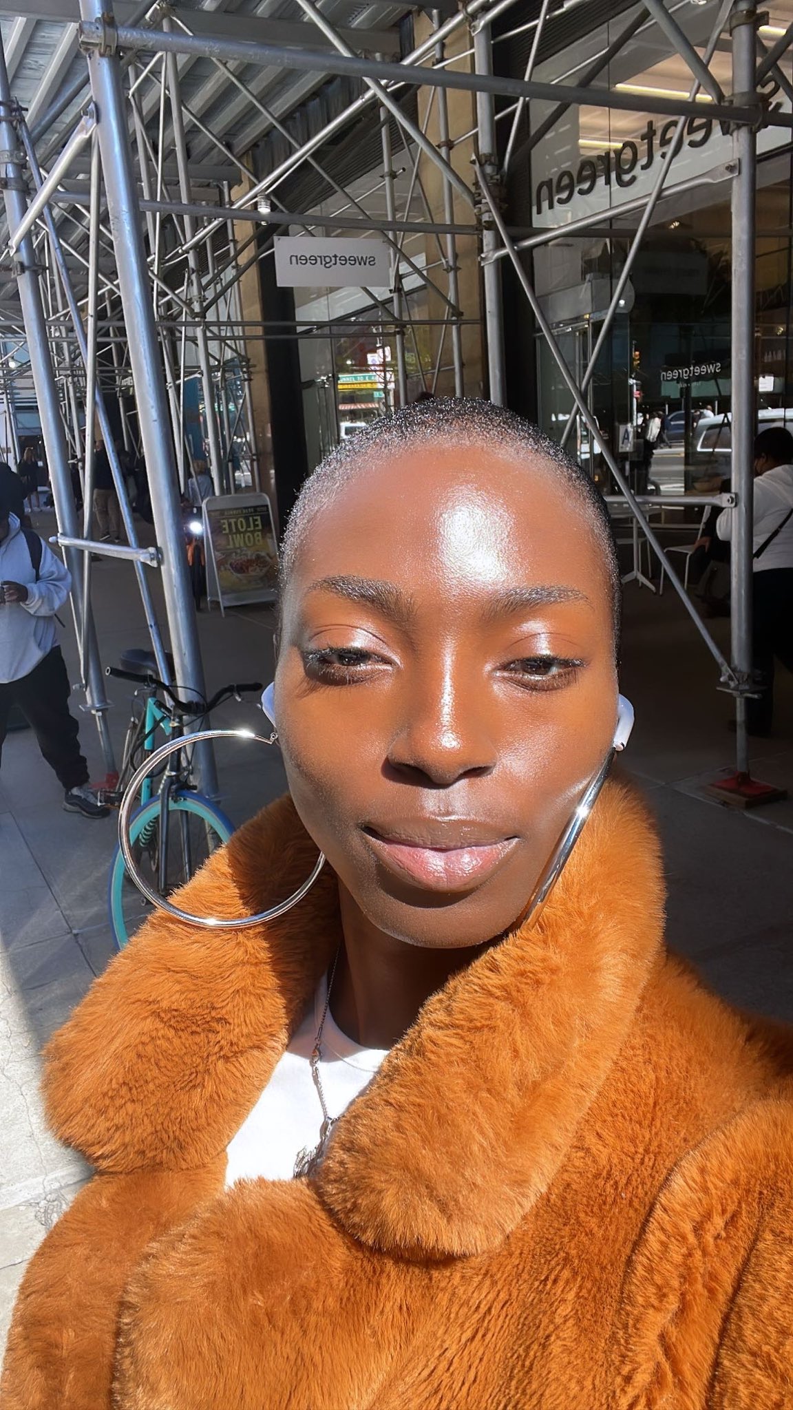 Ashley Reese on Twitter: "RT @shokunbihali: One minute for the skin 🤚🏿 https://t.co/Klhzbhp9oC ...