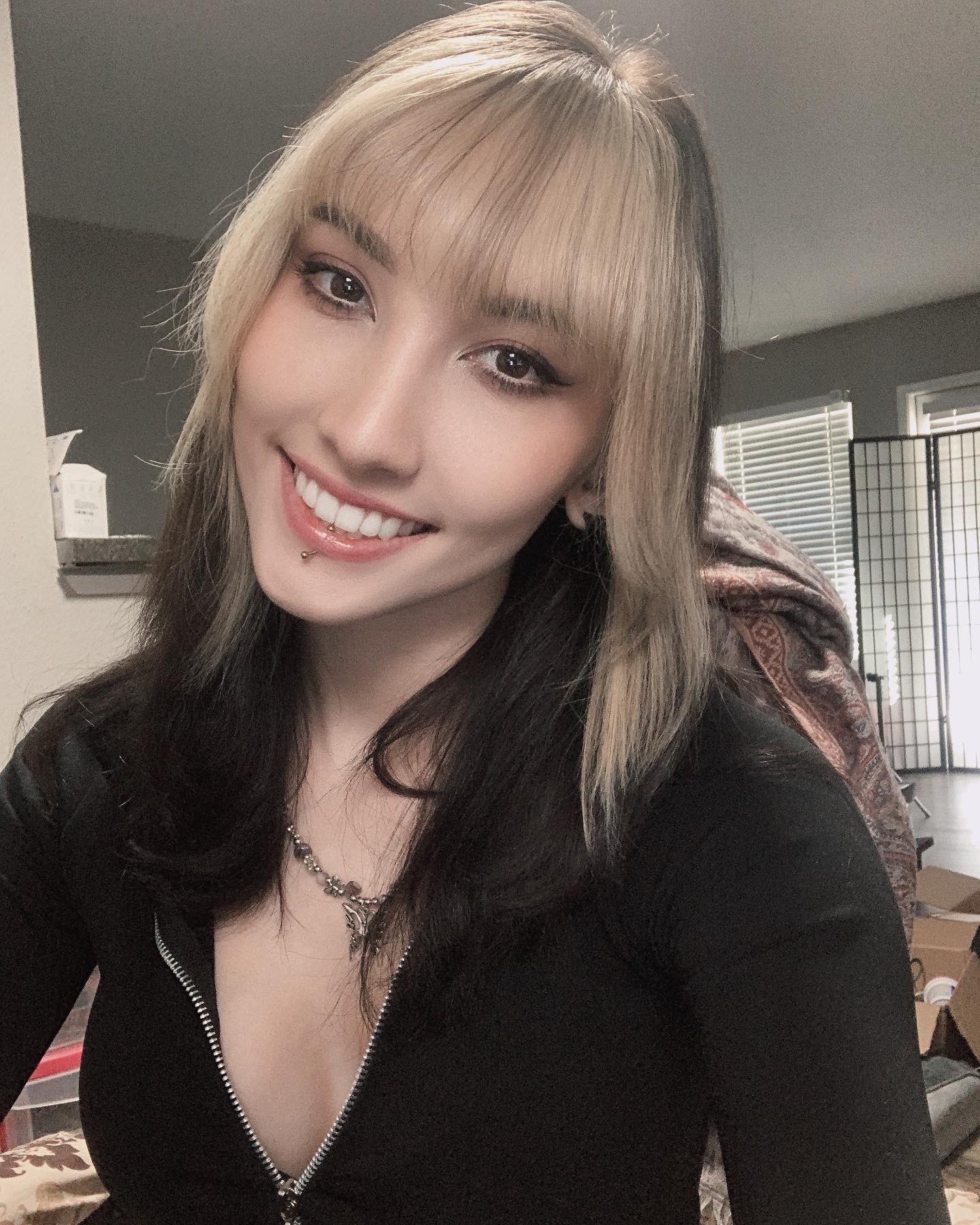 Tw Pornstars 2 Pic Maddie Twitter Im Playing Cyberpunk 2077 D 8
