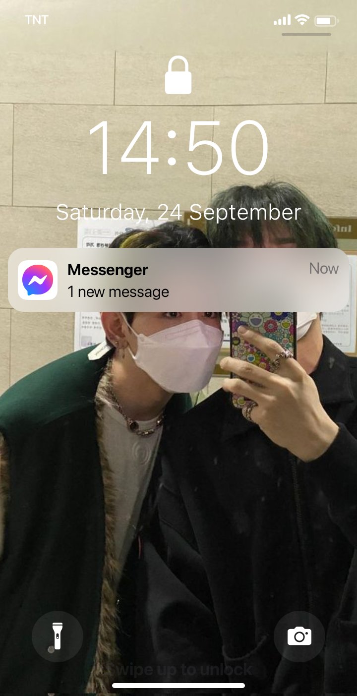 shimo 🍸 on Twitter: "SINONG NAGTANONG? a #mashikyu one-tweet au https://t.co/drCYwnzqGB" / Twitter