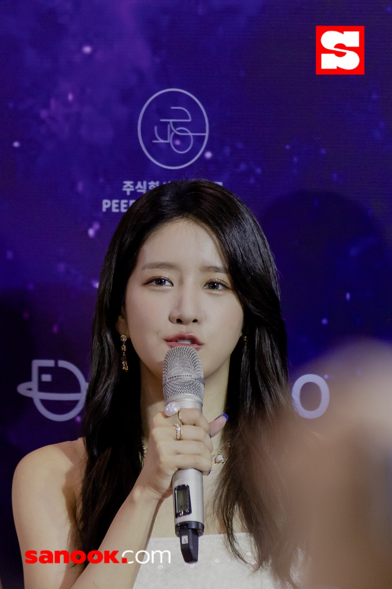 Sanook.com on Twitter: "หนุ่มๆ #ASTRO ในงานพรมแดงงาน #LALAPA_K_CONCERT #Sanook #SanookMusic # ...