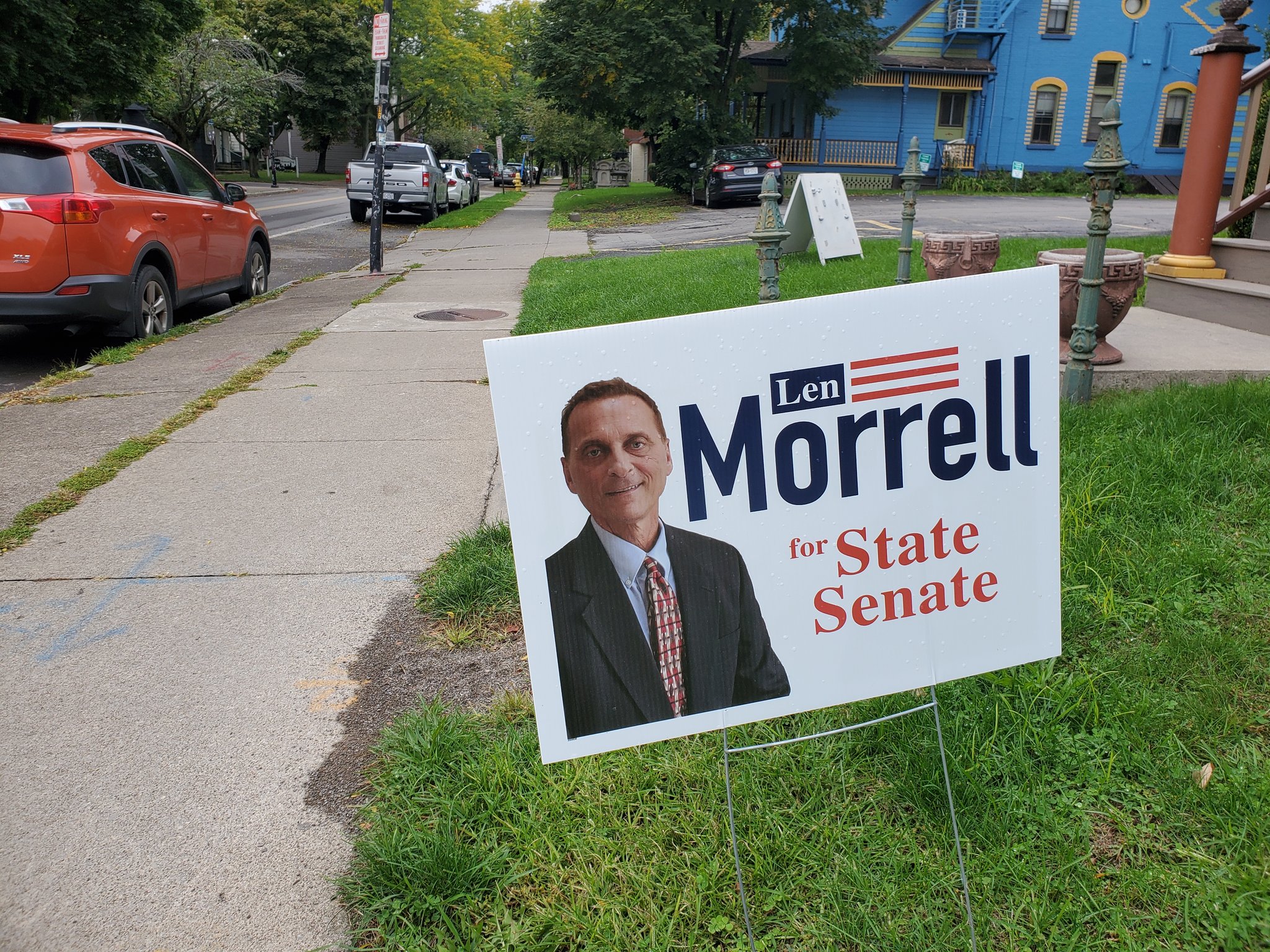 Bob Lonsberry on Twitter: "I forget who Len is running against, but when I'm out running, I don ...