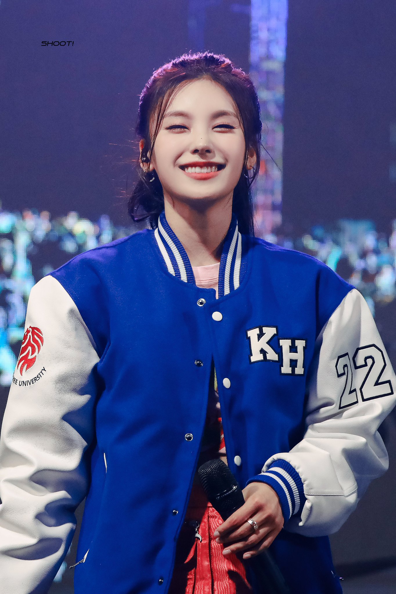 SHOOT! on Twitter: "220928 🐈‍⬛🖤 - #있지 #ITZY #예지 #YEJI https://t.co/3jUyr2ieve" / Twitter