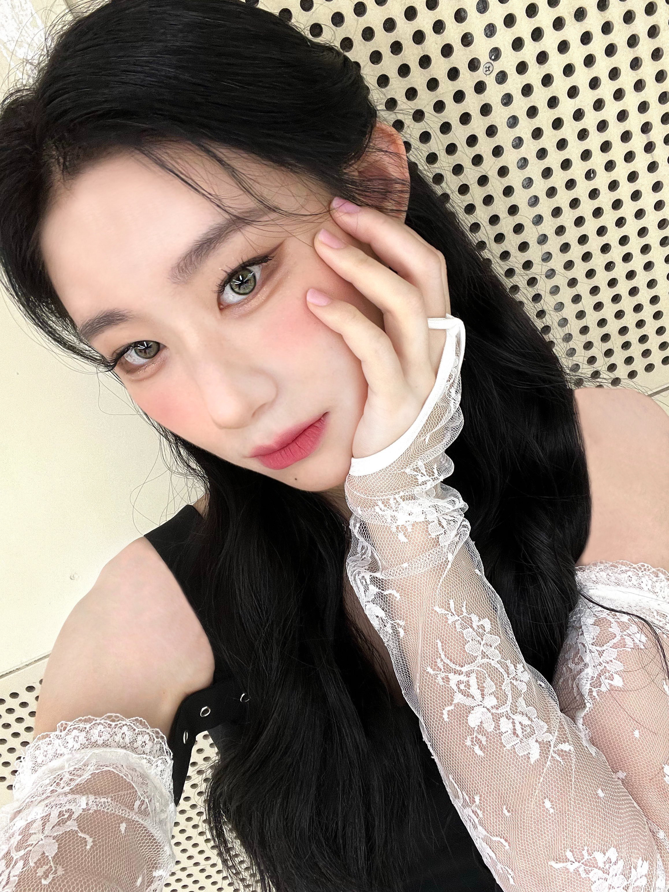 on Twitter: "RT @JYPEITZY_JP: ITZY @ Venue101 EXTRA https://t.co/yjrvzPMbMR" / Twitter