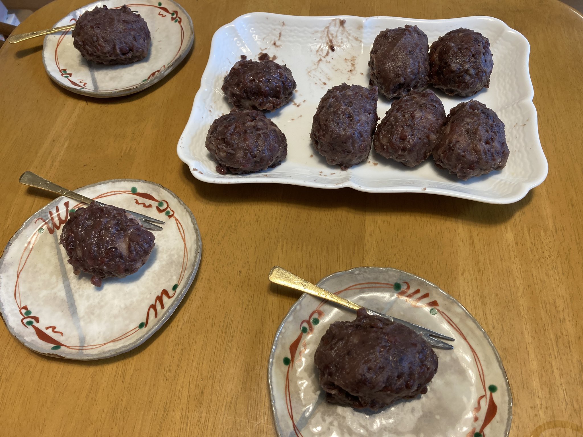 アマモト🙈1211a! on Twitter: "おはぎ作った🙌 不揃いなのは仕様です🍡 https://t.co/SiwzHzNLW4" / Twitter