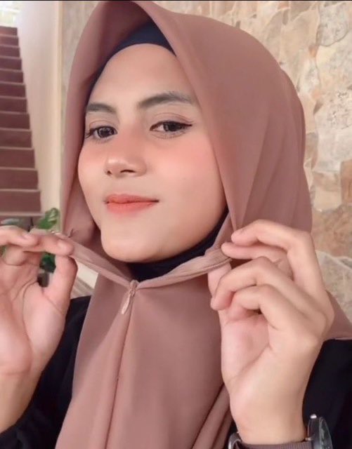 aesthetic stuff on Twitter: "Bella square zipper (risleting) http://shope.ee/3AVpDEwPWj"