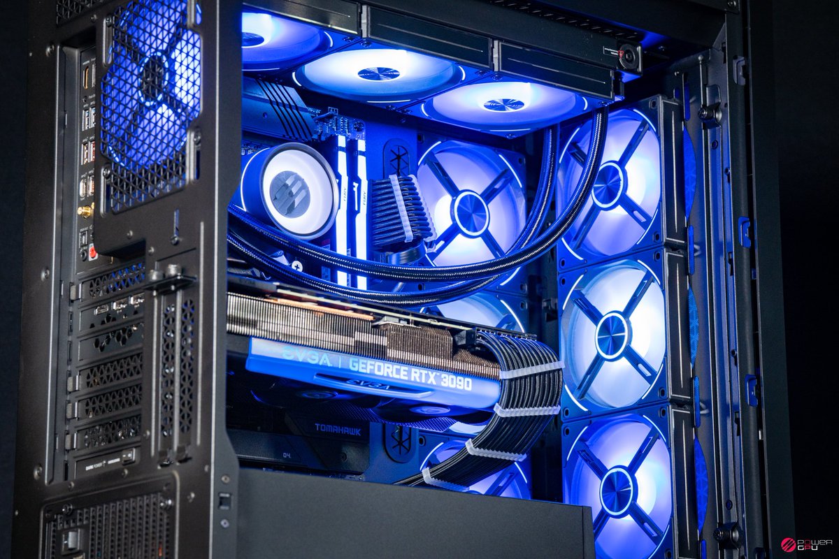 PowerGPU on Twitter: "This custom built PC from PowerGPU shows up at your door step…What’s the ...