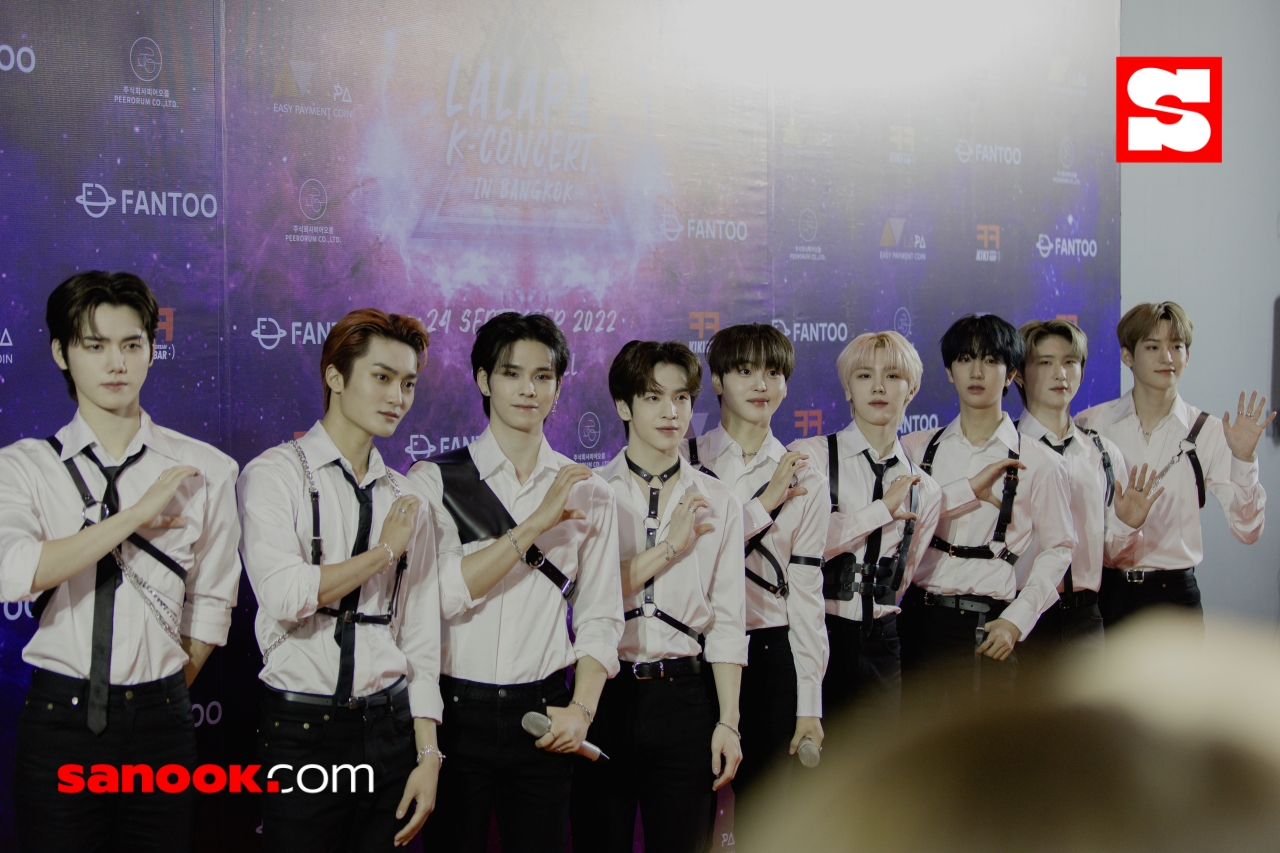 Sanook.com on Twitter: "หนุ่มๆ #ASTRO ในงานพรมแดงงาน #LALAPA_K_CONCERT #Sanook #SanookMusic # ...