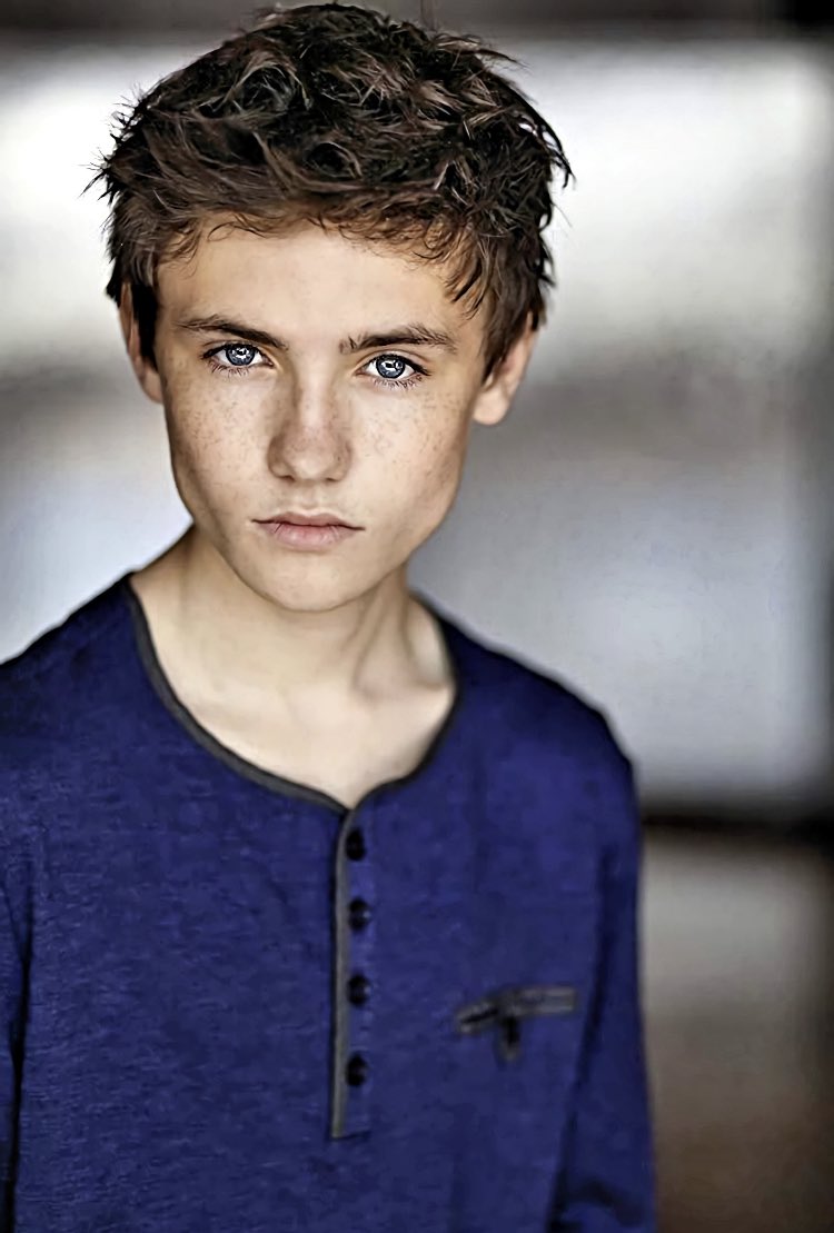 Mathew-Leigh on Twitter: "Spencer Macpherson"