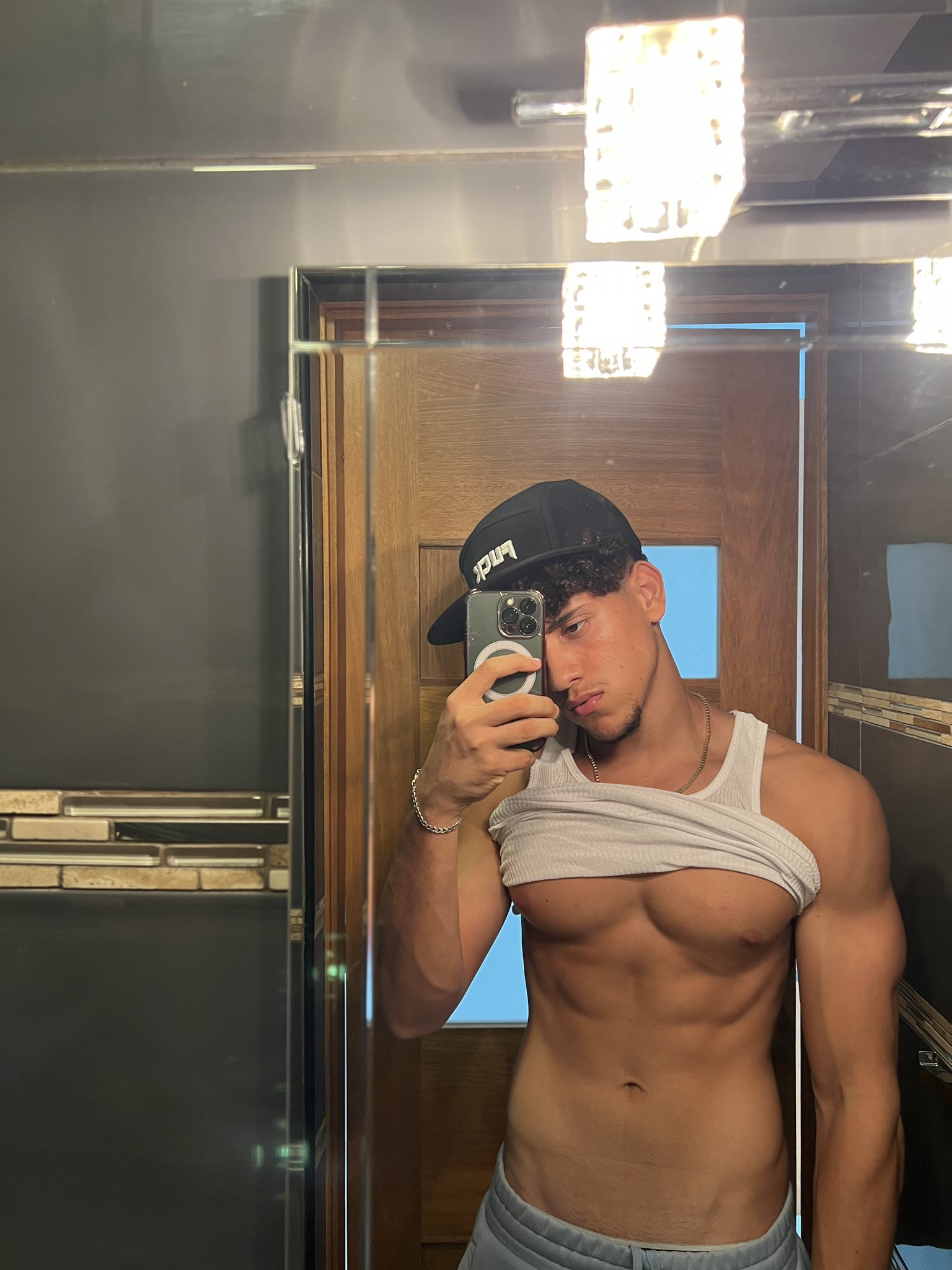 Papi Juancho on Twitter: "Te gusto si o no🙆🏻‍♂️ https://t.co/HIdBrCVvqg" / Twitter