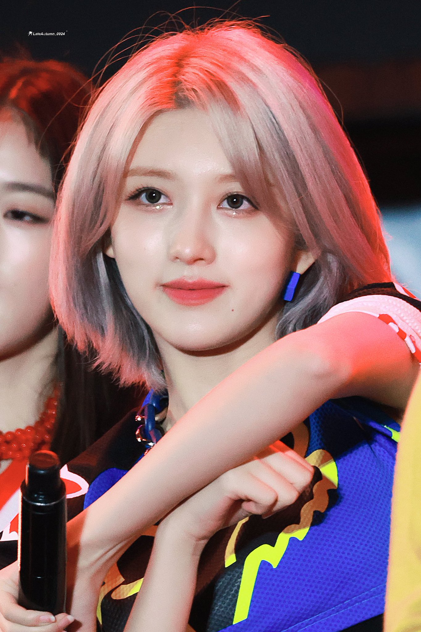 IVE GAEUL 아이브 가을 on Twitter: "굿모닝 💙 #IVE #아이브 #アイヴ #GAEUL #가을 #ガウル https://t.co/7rOnVgoVMa ...