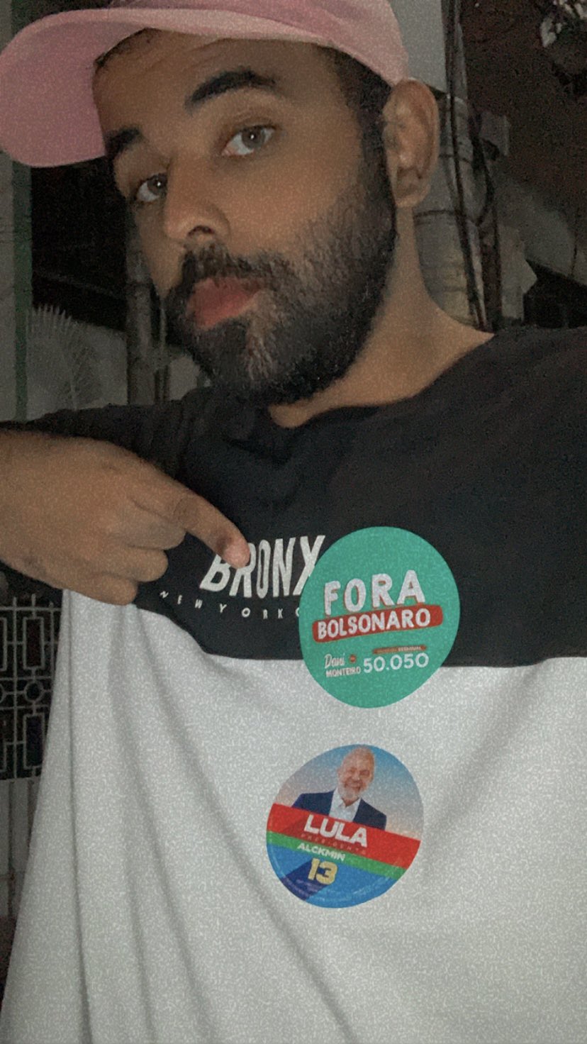 vini on Twitter: "tô solteiro meninas https://t.co/PP8cg1XxVy" / Twitter