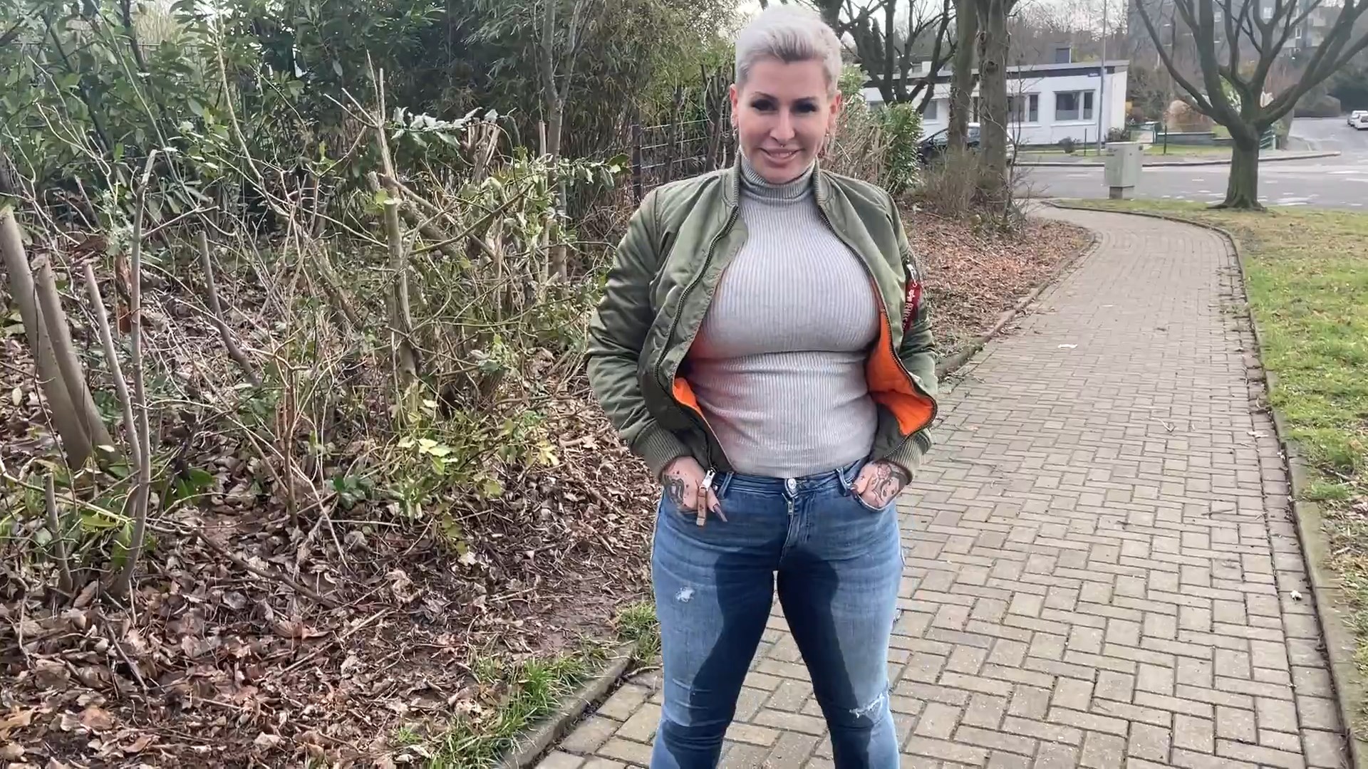 Tw Pornstars Women Who Pee Their Pants Twitter Cat Peed Her Jeans
