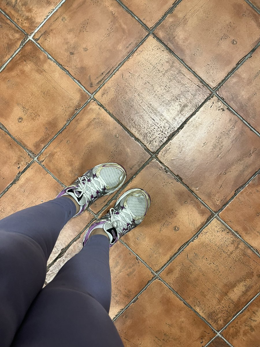 Goddess Lilly On Twitter Net Terug Van De Sportschool Dus Mijn Voeten