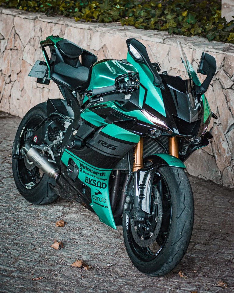 2022 R6