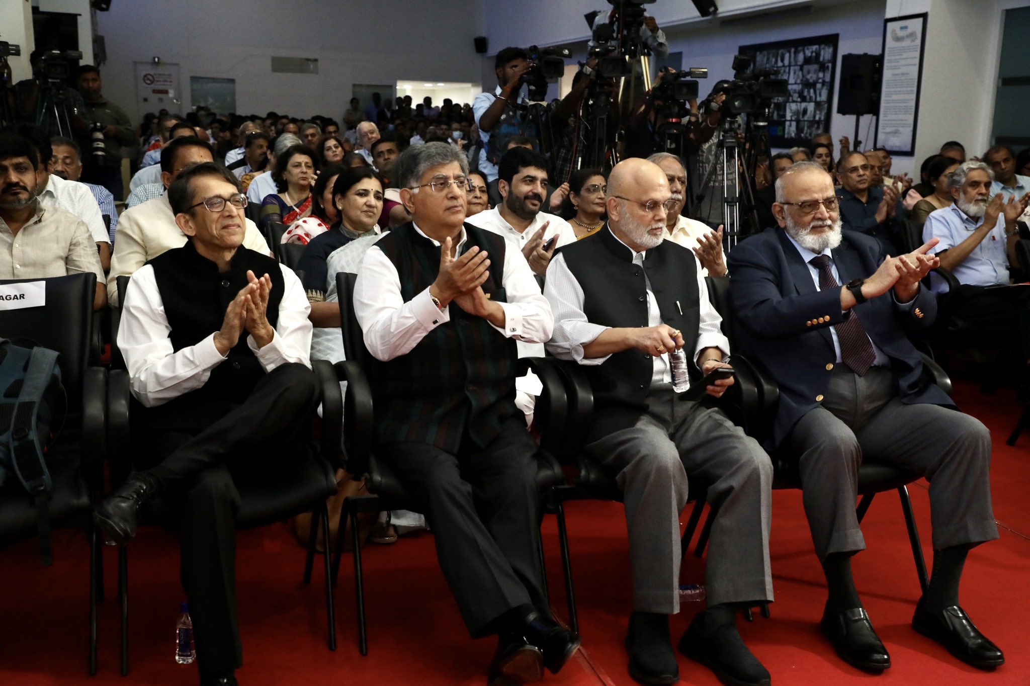 Devendra Fadnavis on Twitter: "Spoke on :- 🏗India’s anticipated journey from 5th to 3rd largest ...