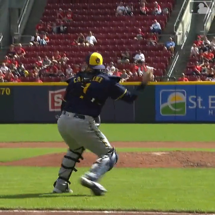 MLB on Twitter: "The pump fake executed to perfection. 😱 https://t.co/FPeFt65kqu" / Twitter