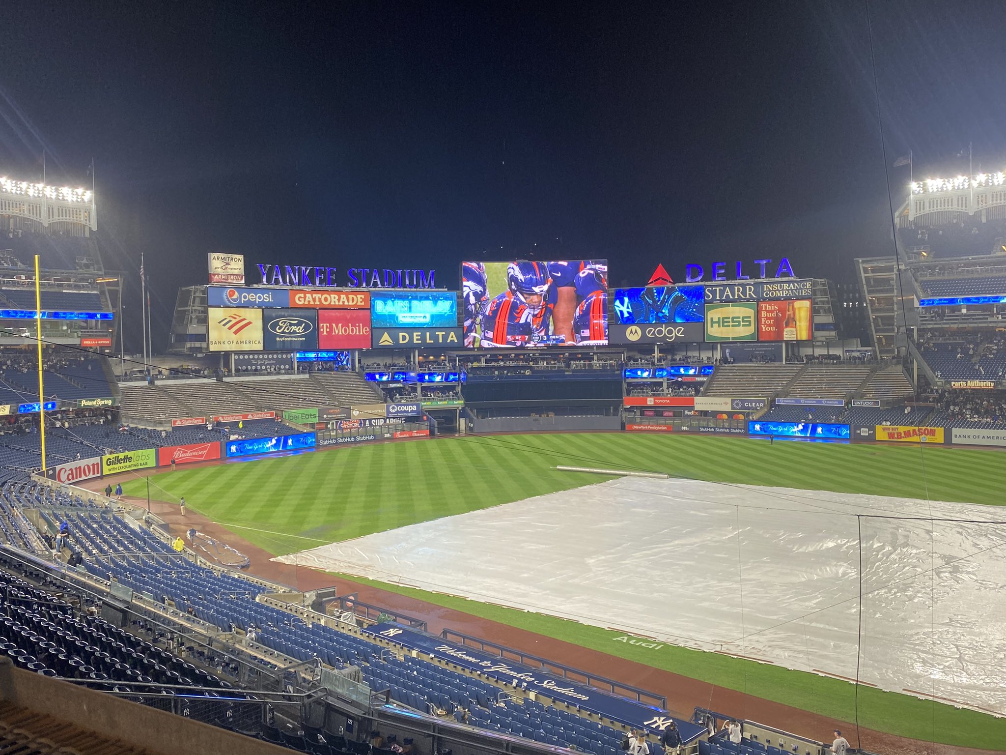 Yankee Stadium At Night Wallpaper