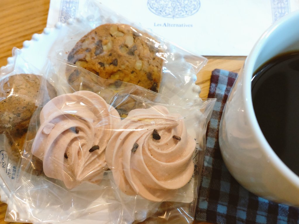 ツバメ chelsea＊moco on Twitter: "おやつ休憩☕ メレンゲがかわいい☺️フランボワーズだって https://t.co/xbwlZK6lw2" / Twitter