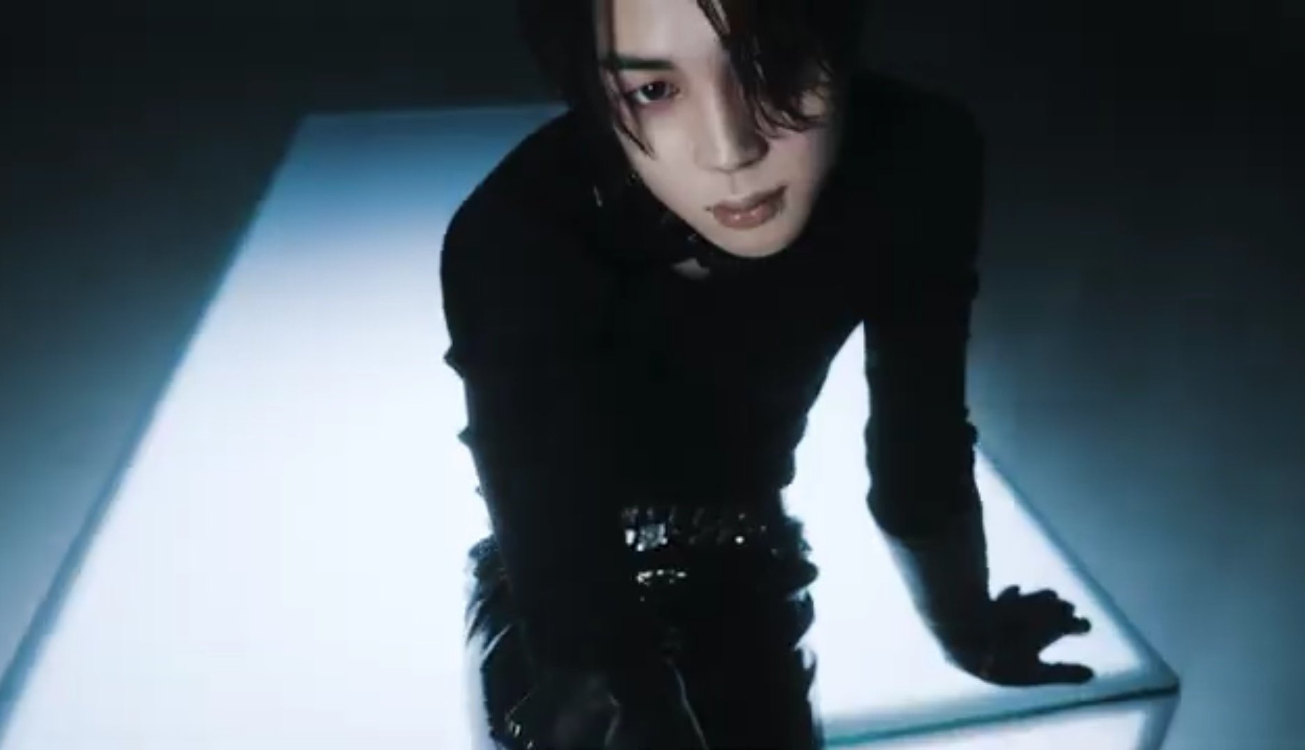 BIGHIT INFO on Twitter: "📸 Me, Myself, and Jimin ‘ID - Chaos’ Concept https://t.co/VW1NiCq1H1 ...