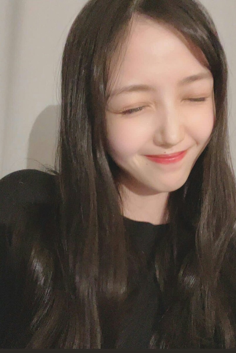 しおり🔖 on Twitter: "📷: https://instagram.com/stories/kubo.shiori.official/2935773934641964876 ...