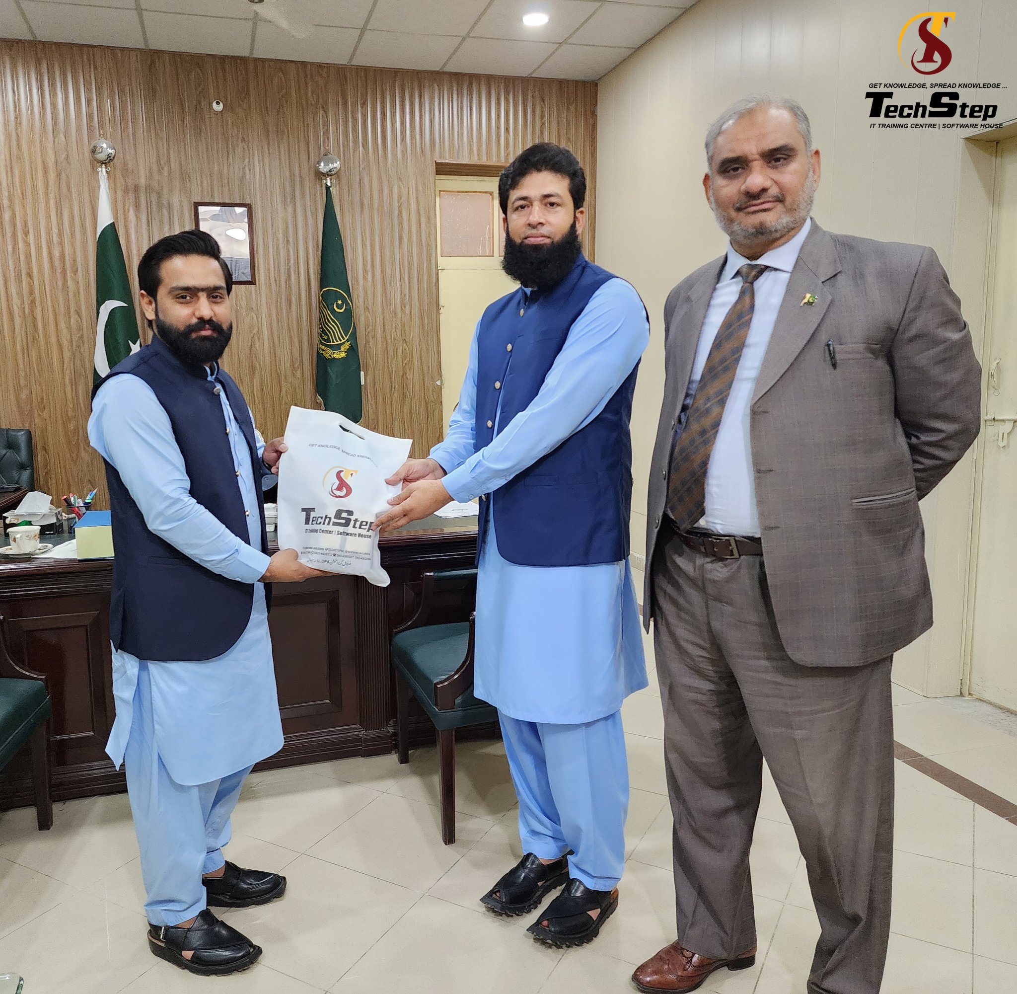 TechStep (@Step4Tech) / Twitter