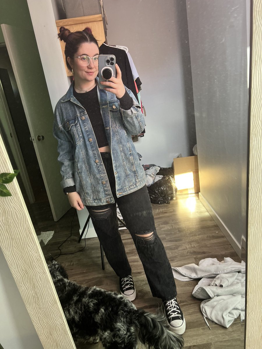 Sara On Twitter I Always Get Dressed And Am Like “everyones Gonna