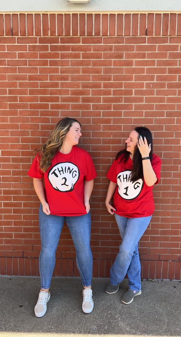 Twin Day Outfits For Spirit Week