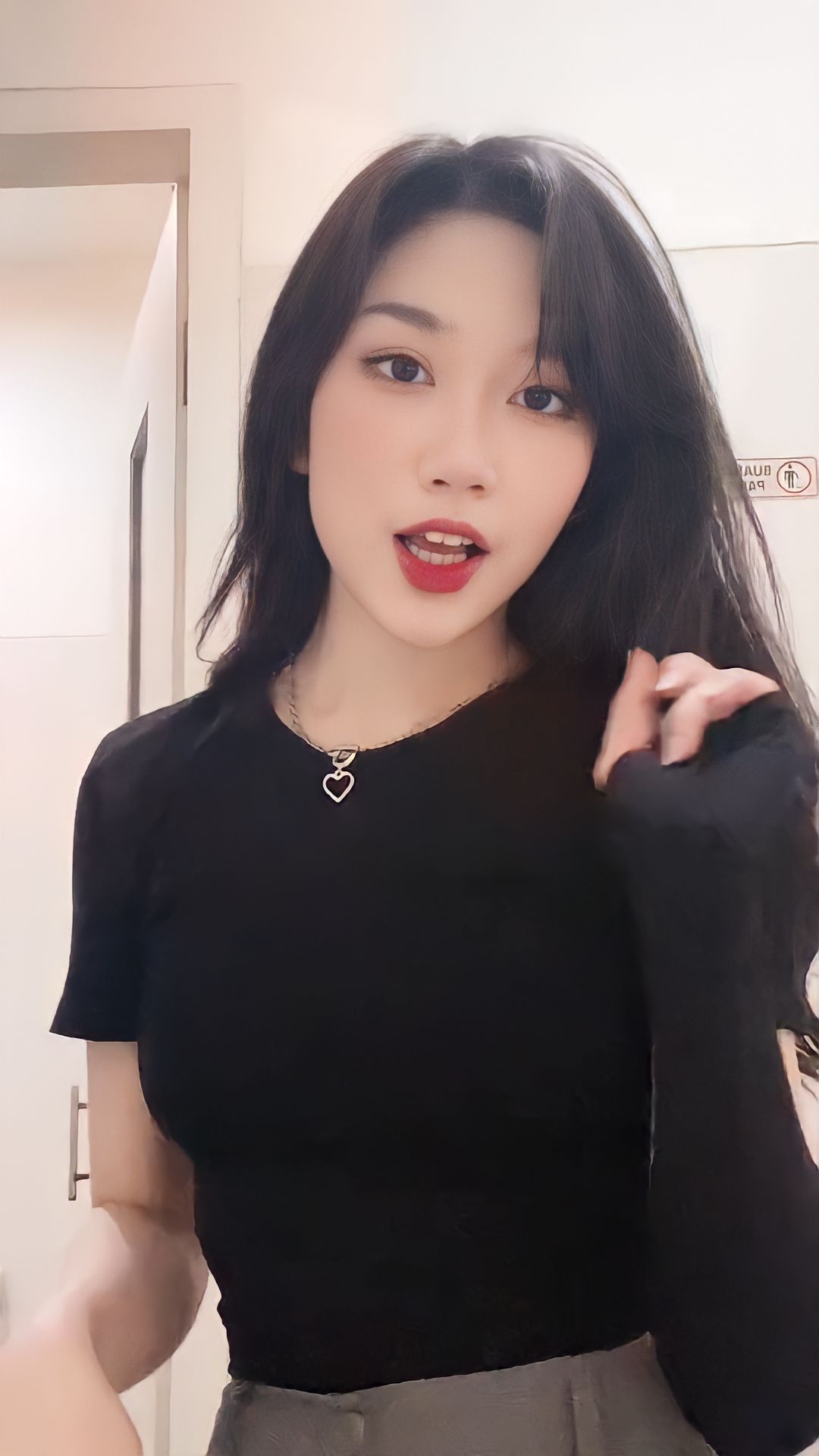 Your Dearest on Twitter: "Seger banget Marsha 🖤🖤 [1/5] https://t.co/v4692HNmWc" / Twitter