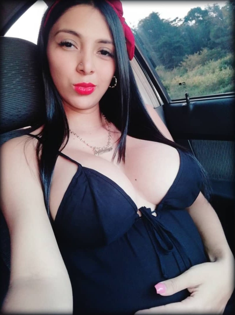 Reinas Desnudas 39K on Twitter: "RT @SexyNenass: Pronto darán leche (.) (.) 😋"