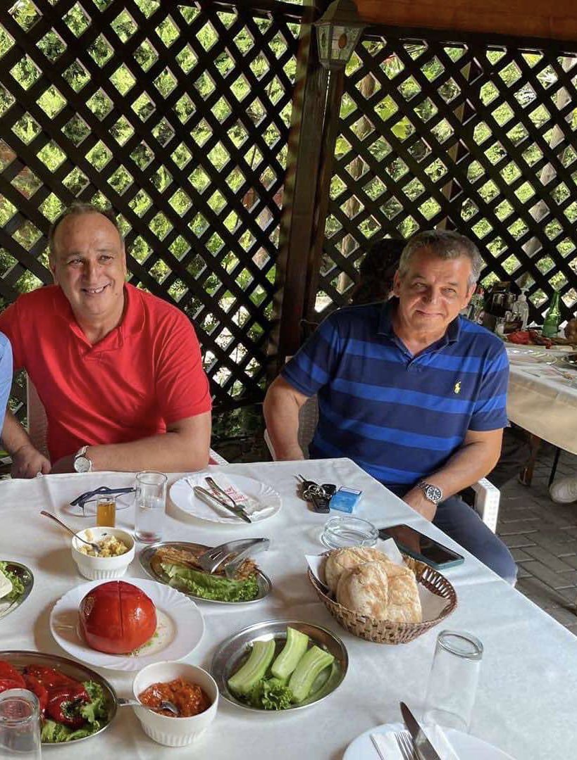 Шпицниот Градоначалник On Twitter Новиот директор на Водовод Марјанчо само што го поставија