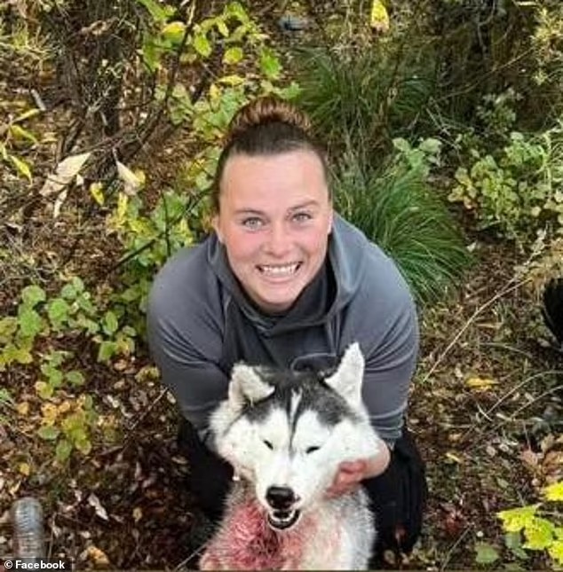 Daily Mail Online on Twitter: "Grinning US woman kills and skins a HUSKY https://trib.al/c96dS88"