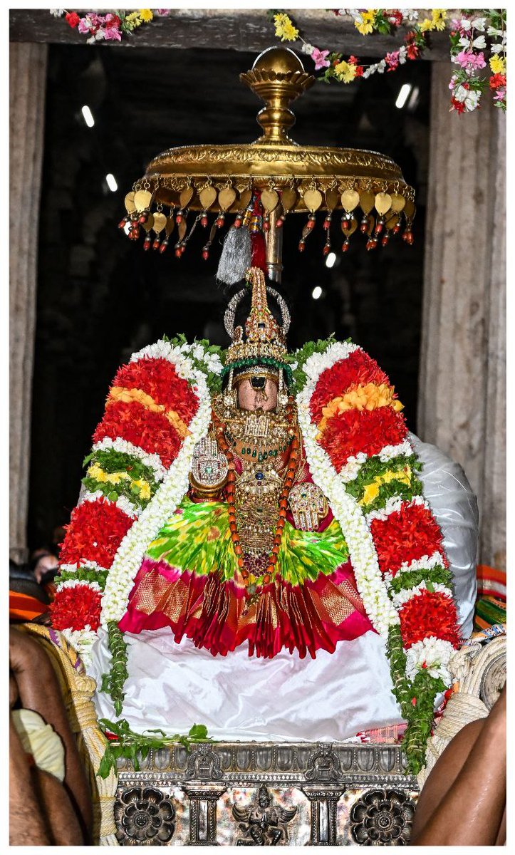 Day 1 - Navaratri in Srirangam श्रीरङ्गधामेश्वरीम्.... 🤩🙏🤩🙏🤩 - Thread ...