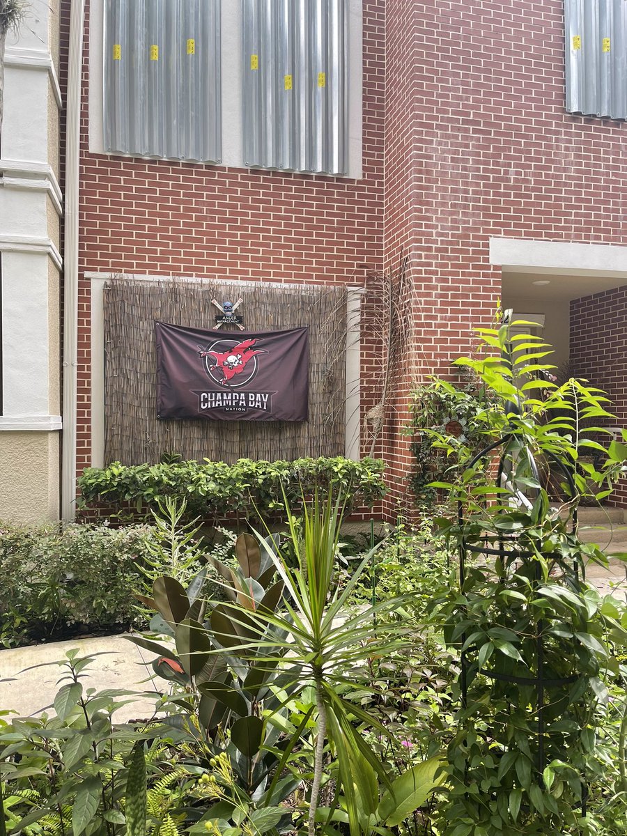 Dr. Patsy B. Evans Ph.D, L.M.H.C., A.P on Twitter: "Teamwork #tampa #hurricanian"