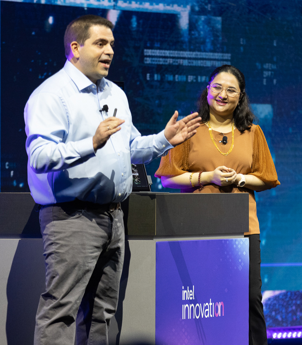 Introducing @Intel Geti—our revolutionary new computer vision AI platform! Collaborate on game ...