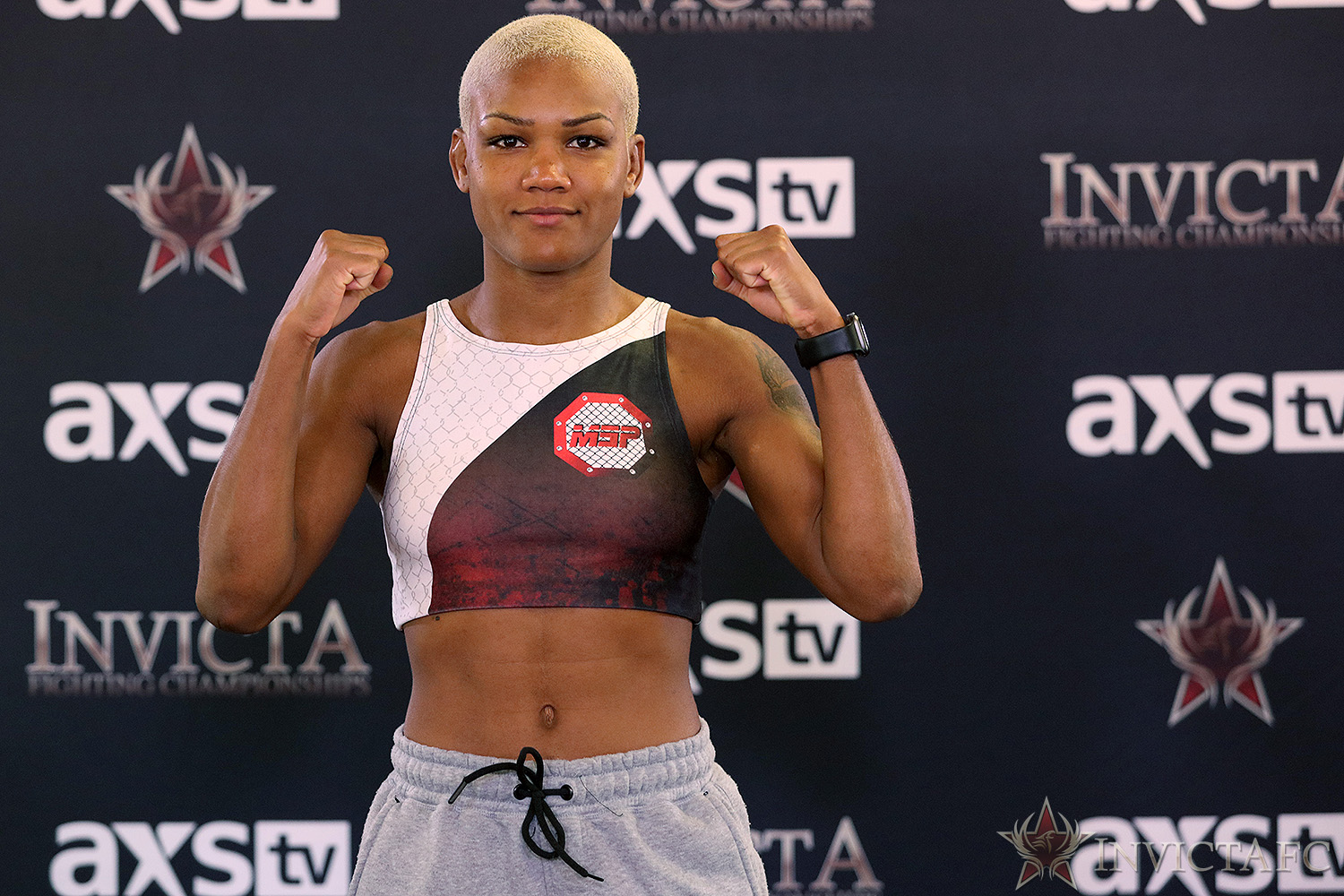 Invicta FC on Twitter: "Strawweights will battle as Liz Tracy takes on Valesca Machado! # ...