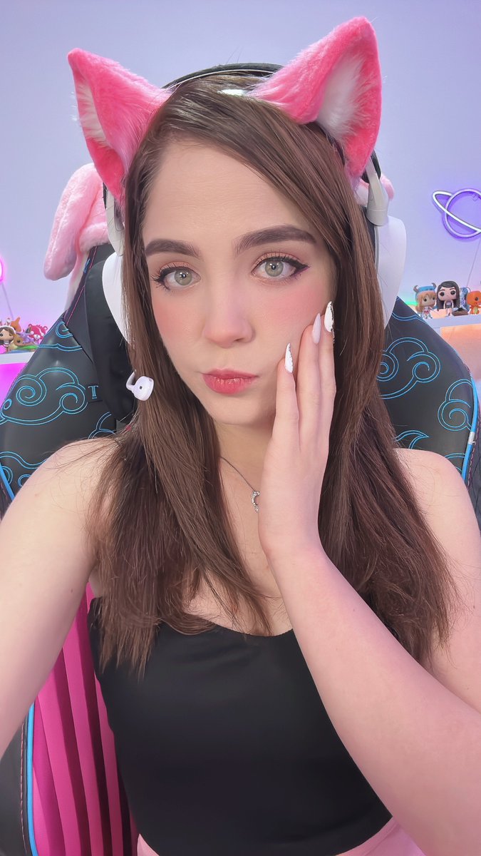 Staryuuki on Twitter: "🌀 ESPERANDO QUE LLEGUE EL HURACAN IAN 🌀 & ⚽ PROBANDO FIFA 23 PA ...