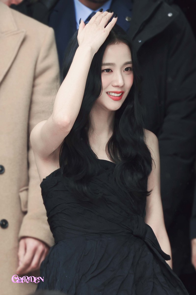 Sexuality Jisoo On Twitter Lady Jisoo With Dior Jisooxdiorpwf