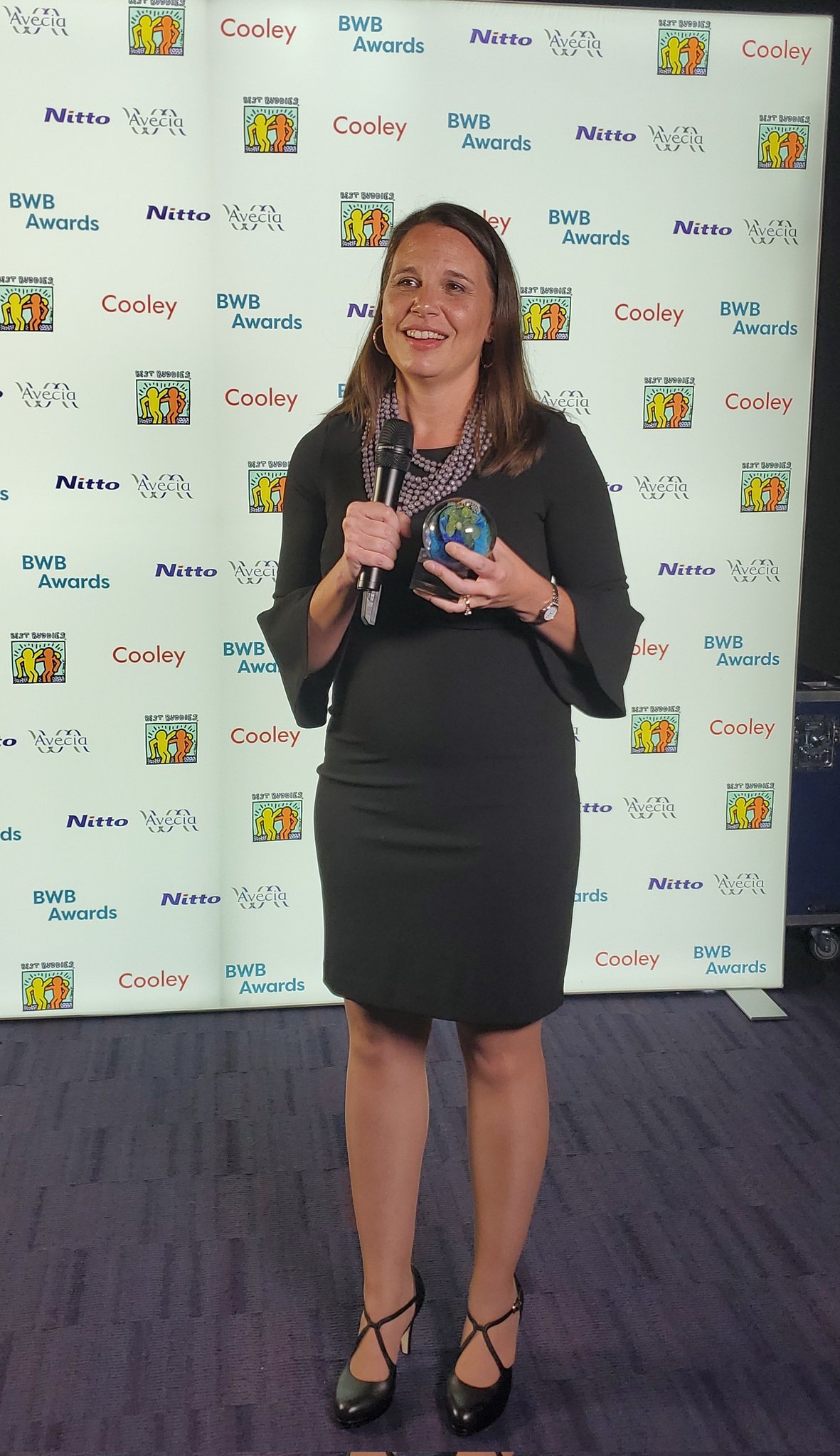 BioProcess Intl. on Twitter: "Amy Manning accepted the Impact Leader award for @FujifilmDiosyn ...