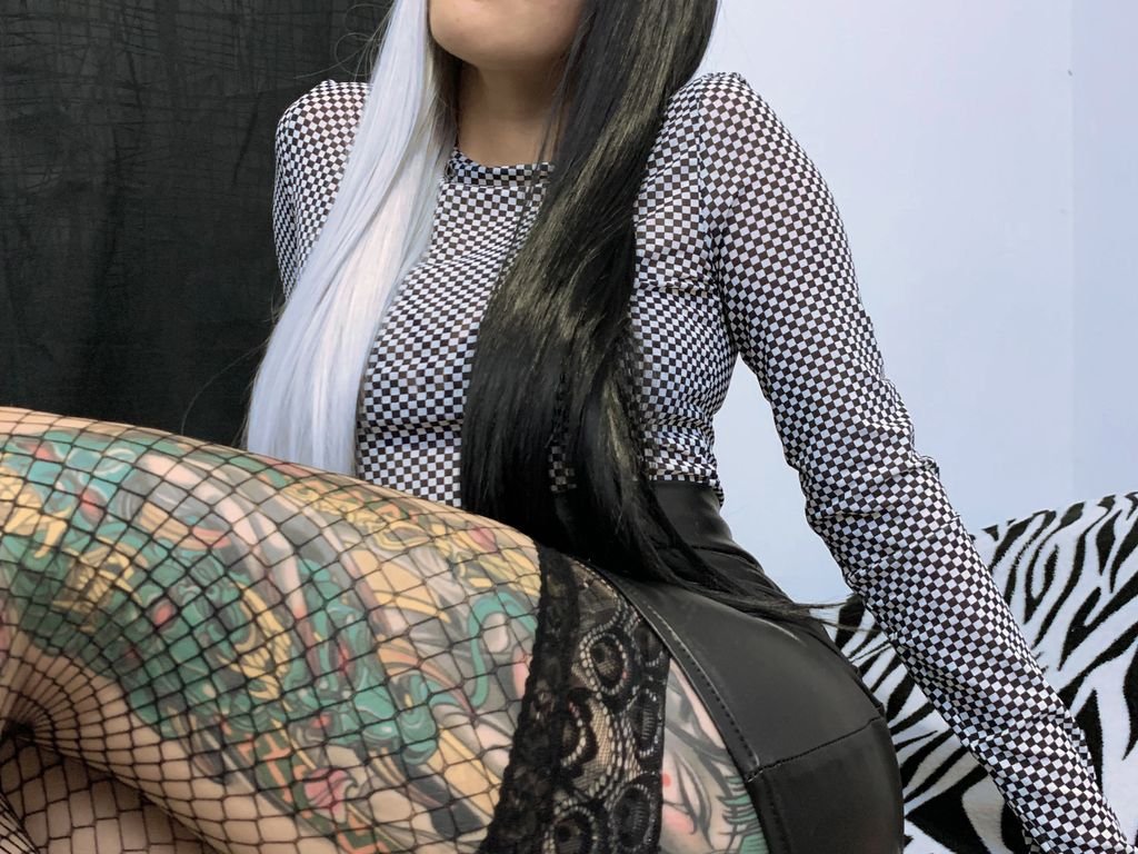 Pandora Lust on Twitter: "I'm online right now on SkyPrivate - pay-per-minute system for Skype ...