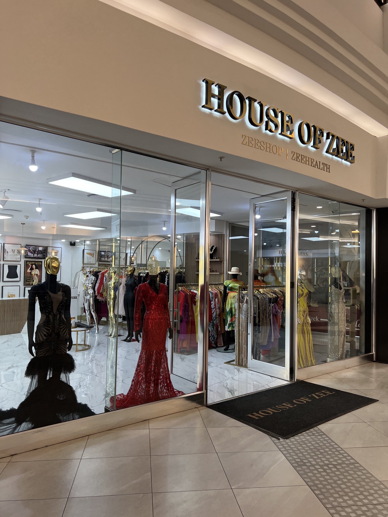 houseofzee (@zeeshoponline_) / Twitter