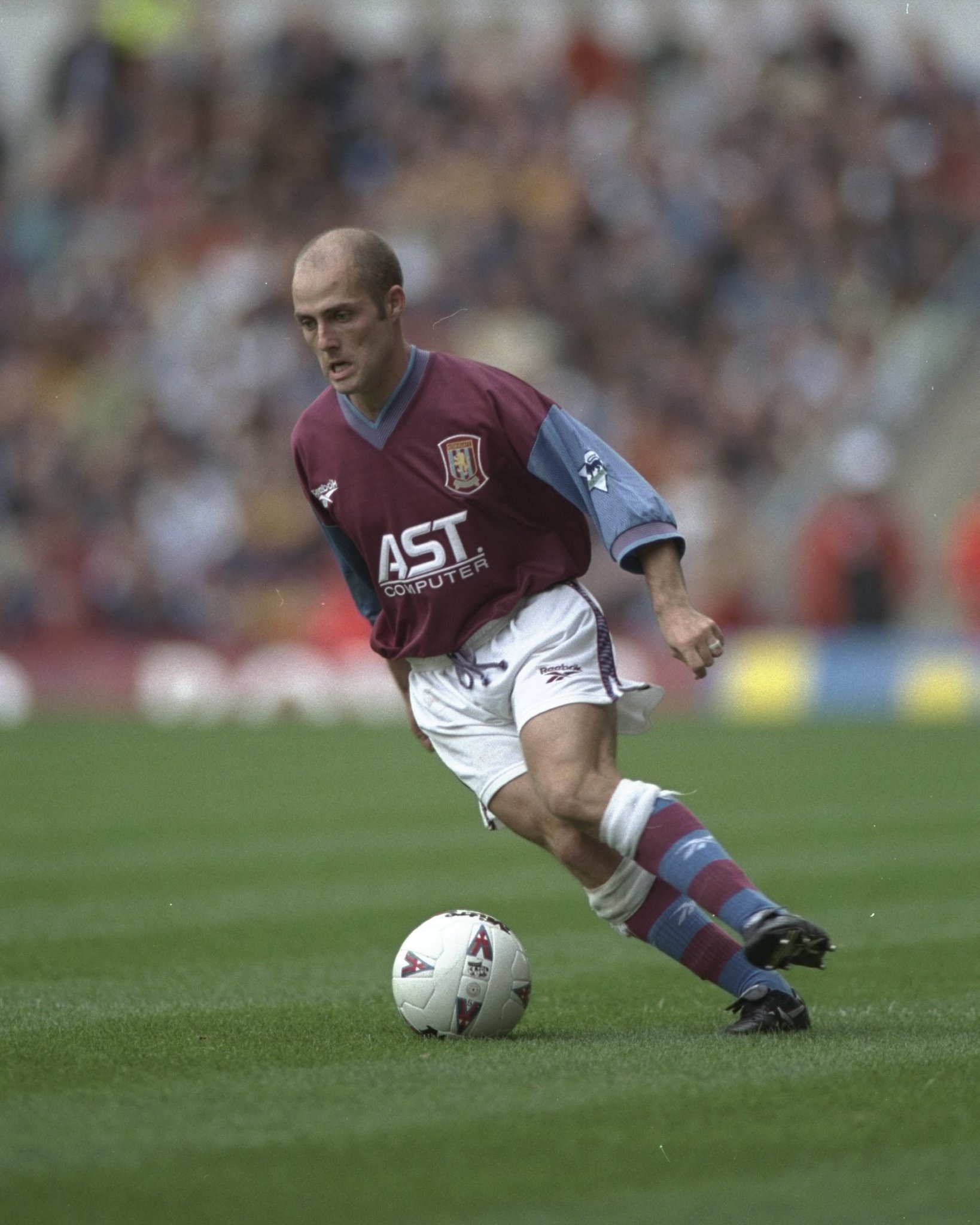 Aston Villa on Twitter: "Happy birthday to our former defender, Alan Wright. 🎉 https://t.co ...