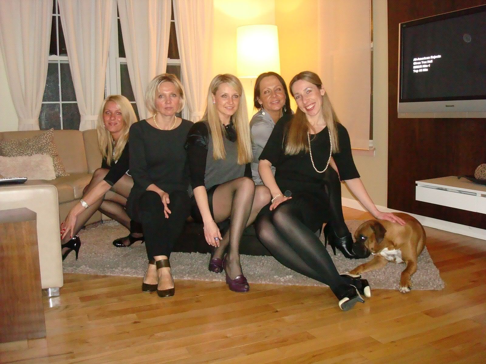 Amateur Pantyhose On Twitter Friends In Pantyhose Posing With A