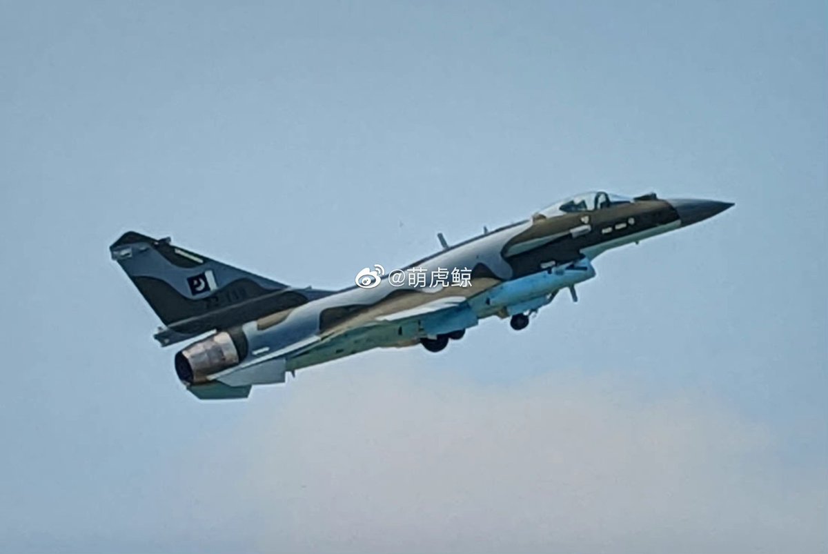 @Rupprecht_A on Twitter: "After a break again a new image of that camouflaged green-grey ...