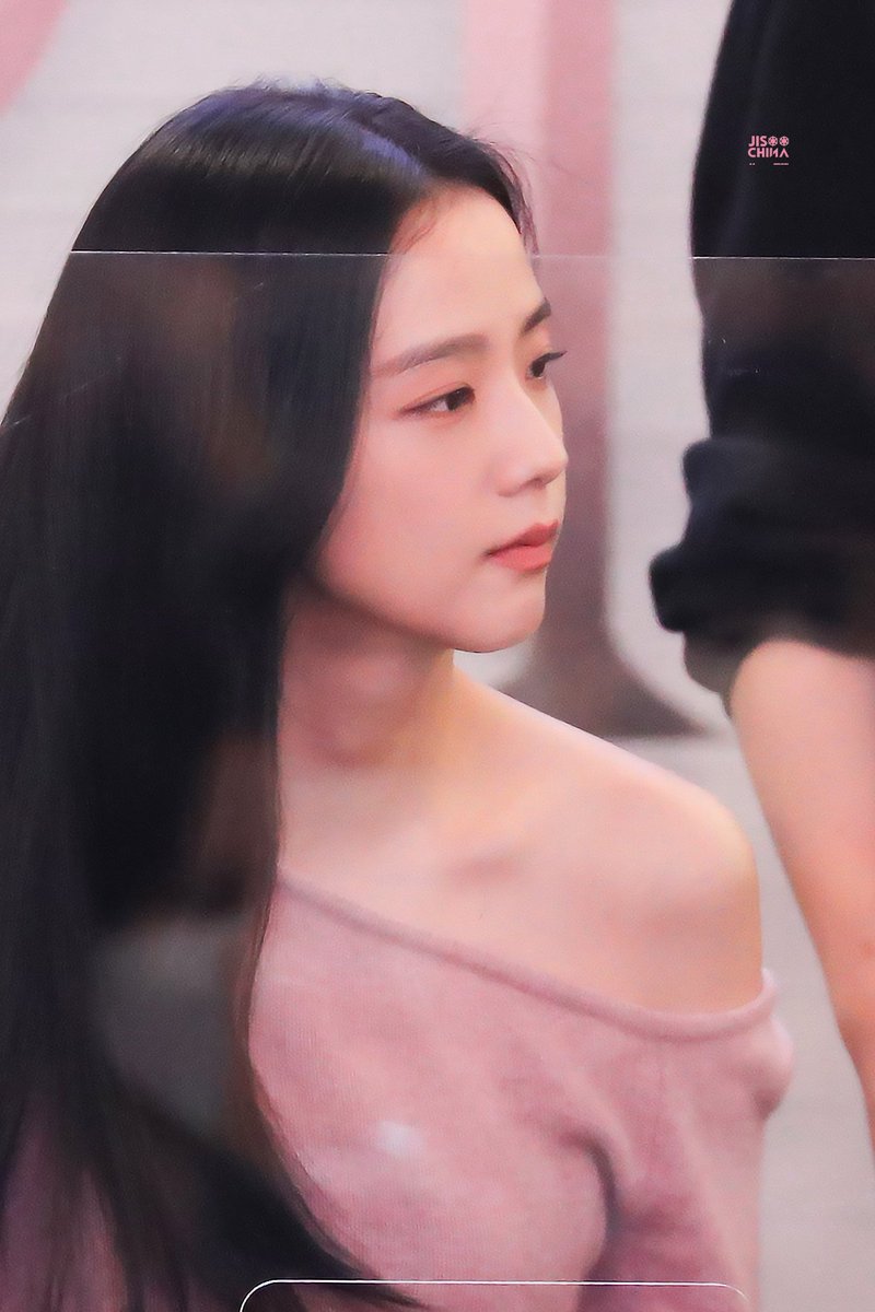Jovy Congson on Twitter: "RT @JISOO_CHINA: 220925-1 🐇 #BLACKPINK #JISOO #블랙핑크 #지수"