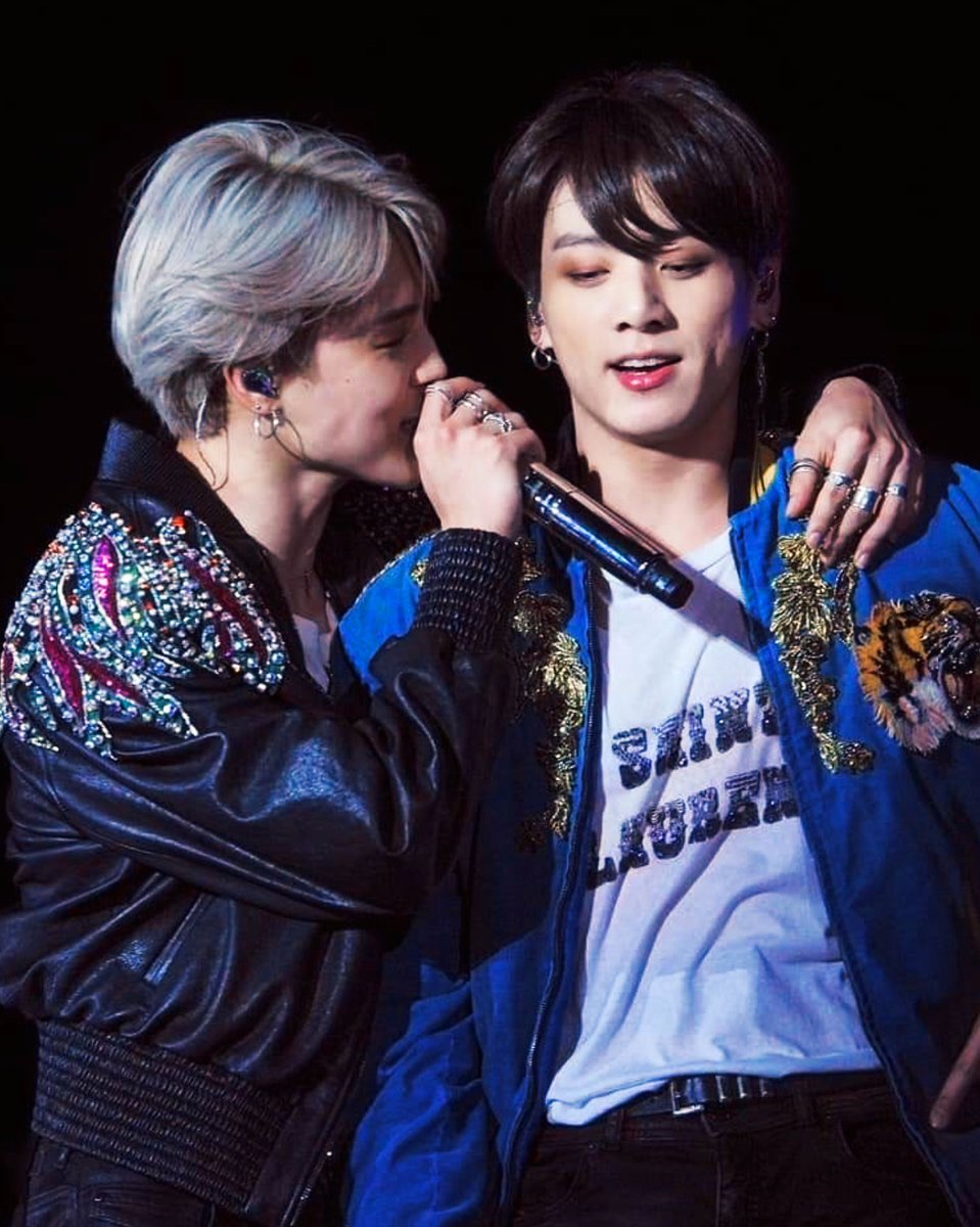 jikook pics on Twitter: "look at this jikook 💙"