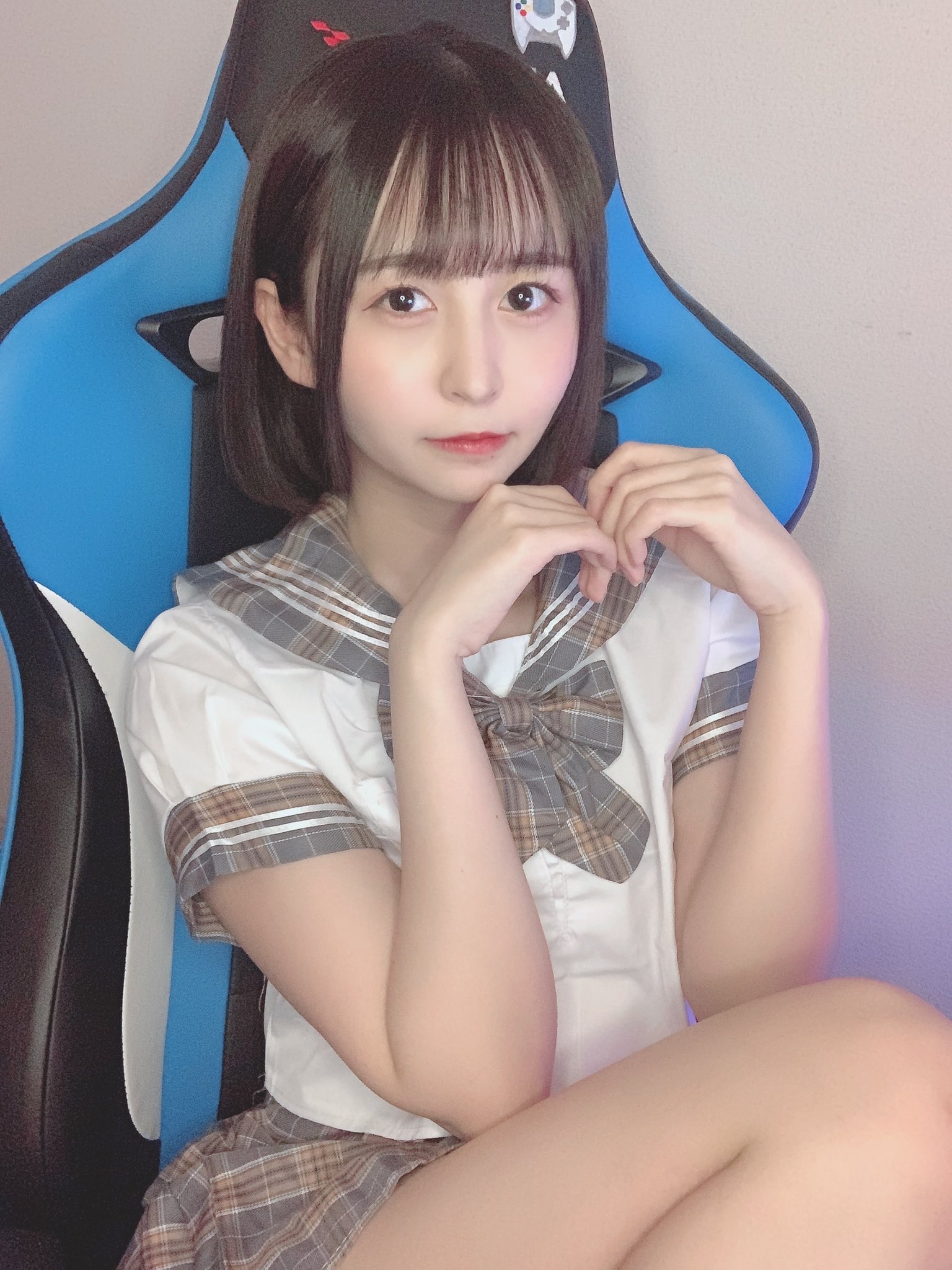 GSG｜夏乃さやか on Twitter: "おはよう〜！ 本日20時にこちらの激ミニ丈制服 の #ONLYFIVE 動画を投稿します🎀 5セット限定なので、通知設定してゲットしてれたら嬉しい ...