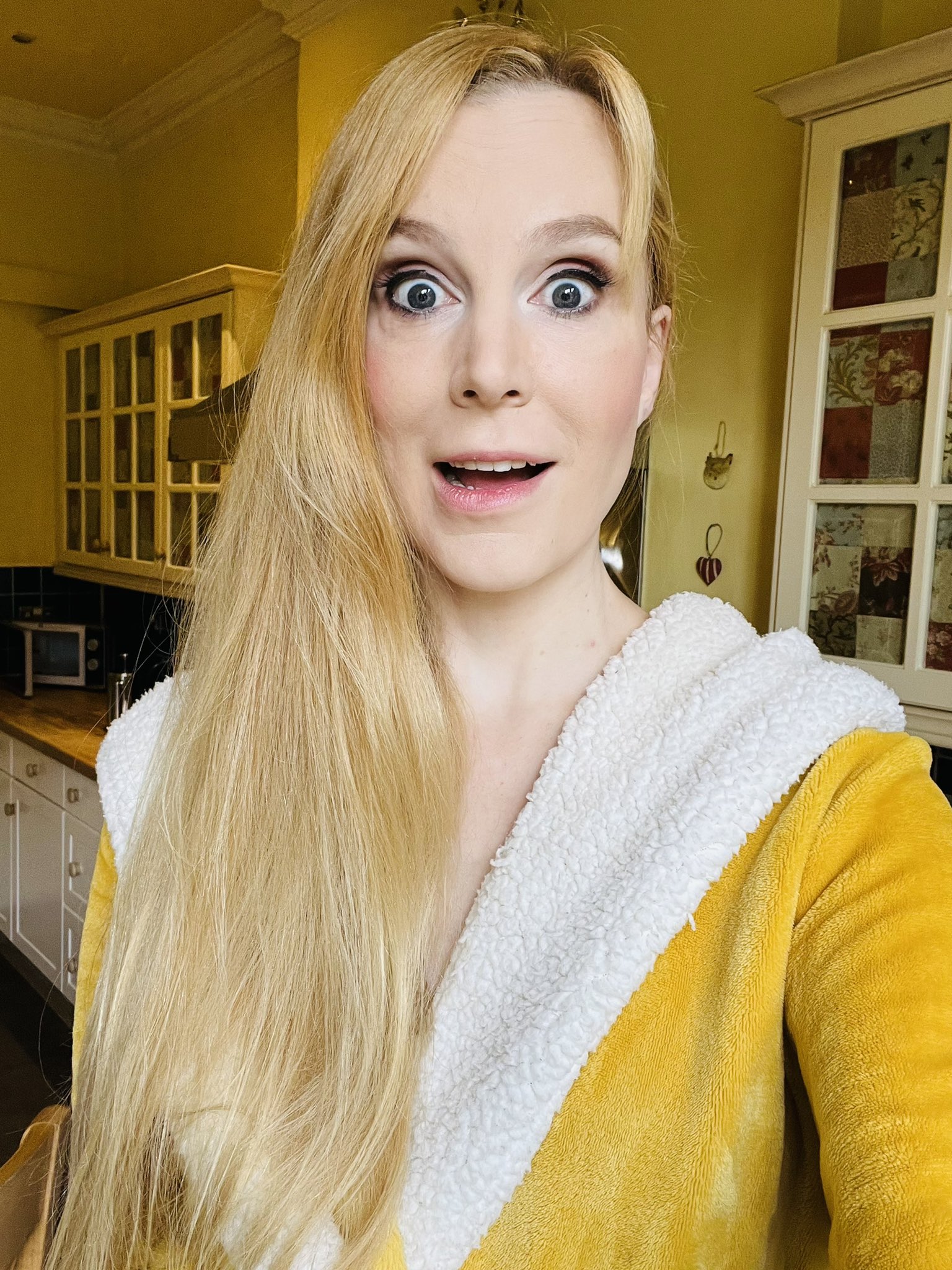 Ariel Anderssen ️MV Sub of the Year ️ on Twitter: "In a REMARKABLE EVENT, my hair is doing ...