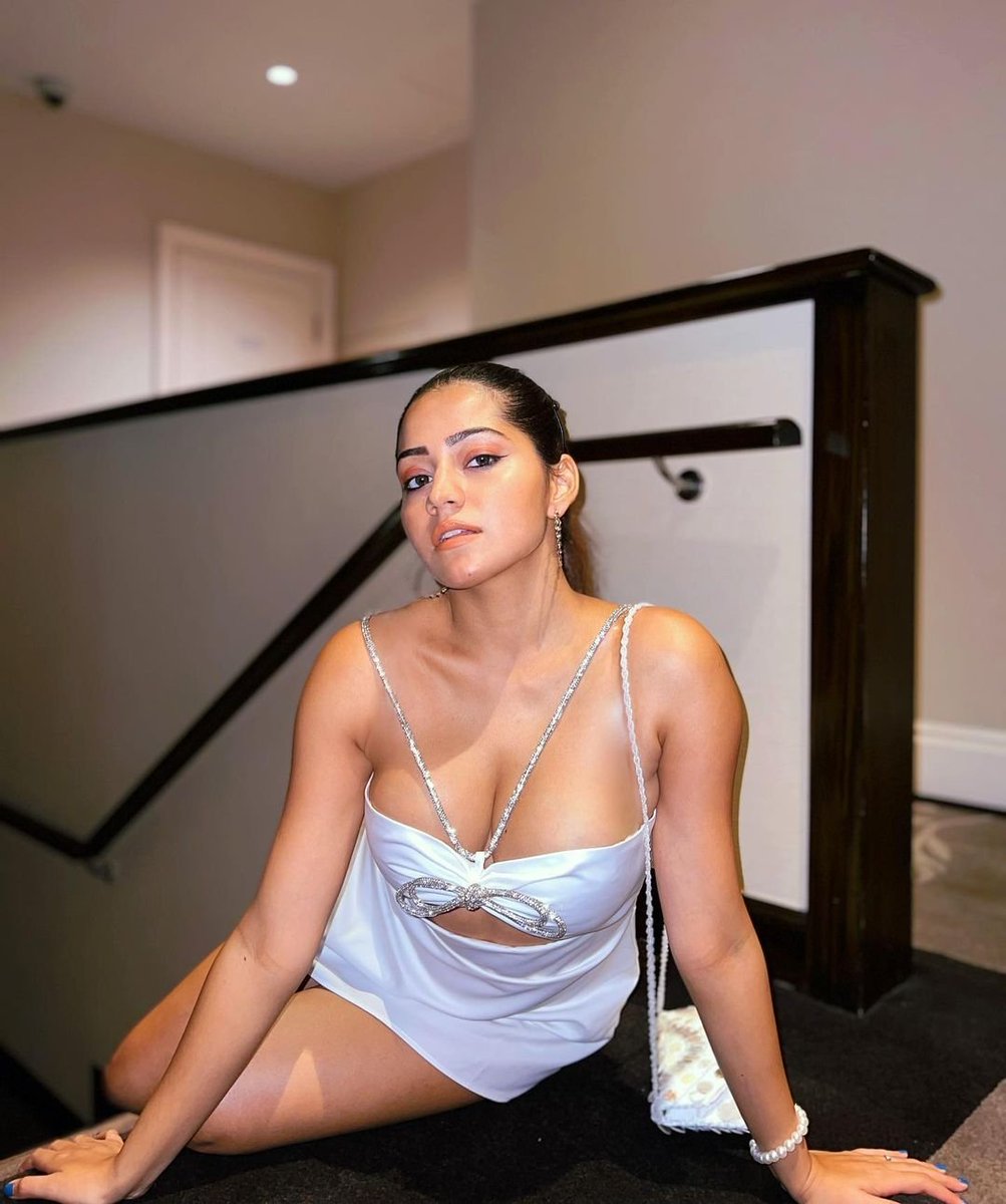 Simran on Twitter: "Click 😍"